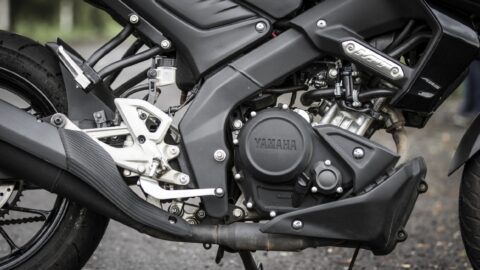 Yamaha MT 15 V2 (BS6) - Mileage, Images, Colours - BikeKhoj
