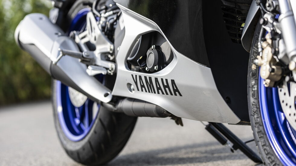Yamaha R15 M - Specifications, features, Images - BikeKhoj