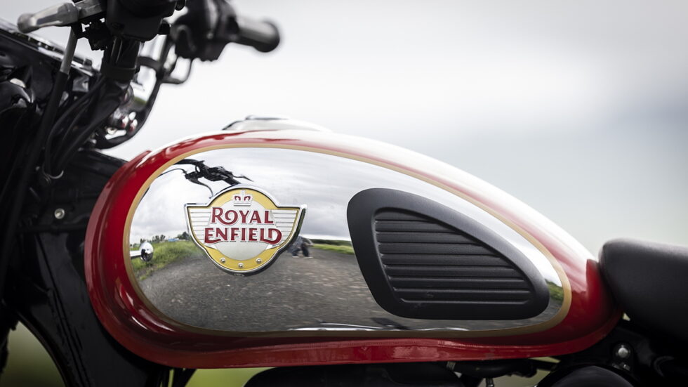 Royal Enfield Classic 350 - Specifications, features, Images - BikeKhoj