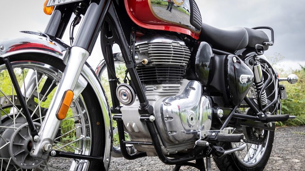 Royal Enfield Classic 350 - Specifications, features, Images - BikeKhoj