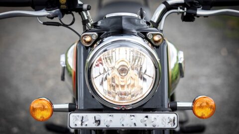 Royal Enfield Classic 350 - Specifications, features, Images - BikeKhoj