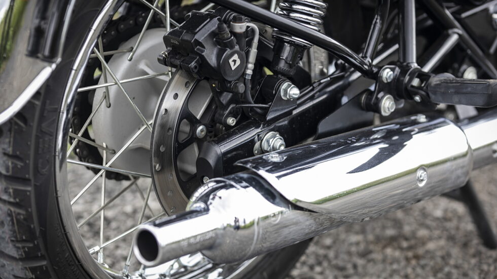 Royal Enfield Classic 350 - Specifications, features, Images - BikeKhoj