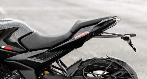 Bajaj Pulsar N160 Review Pros and Cons - BikeKhoj