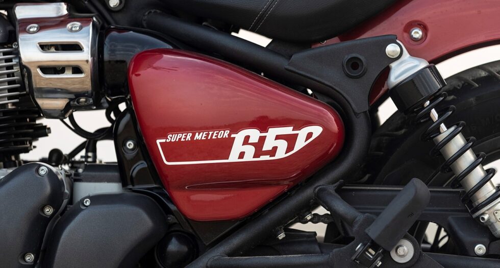 Royal Enfield Super Meteor 650 Price - Specifications, features, Images ...