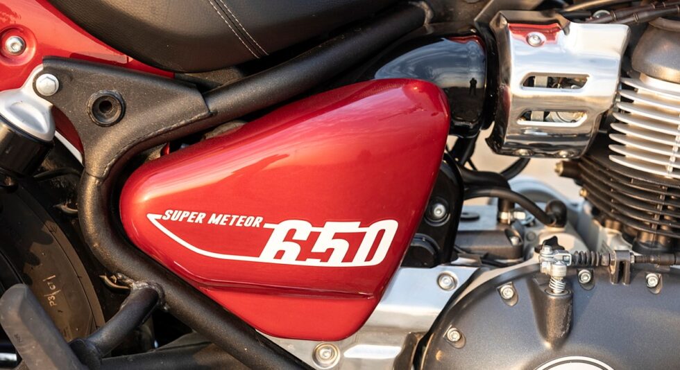 Royal Enfield Super Meteor 650 Price - Specifications, features, Images ...