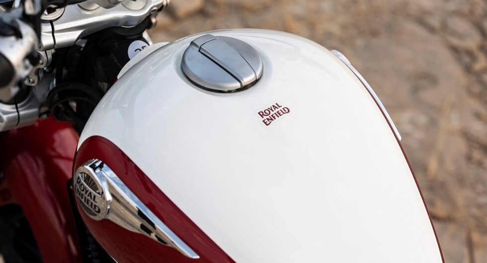 Royal Enfield Super Meteor 650 Price - Specifications, features, Images ...