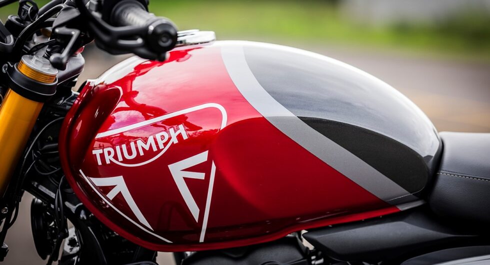 Triumph Speed 400 Price - Specifications, features, Images - BikeKhoj