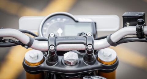 Triumph Speed 400 Price - Specifications, features, Images - BikeKhoj