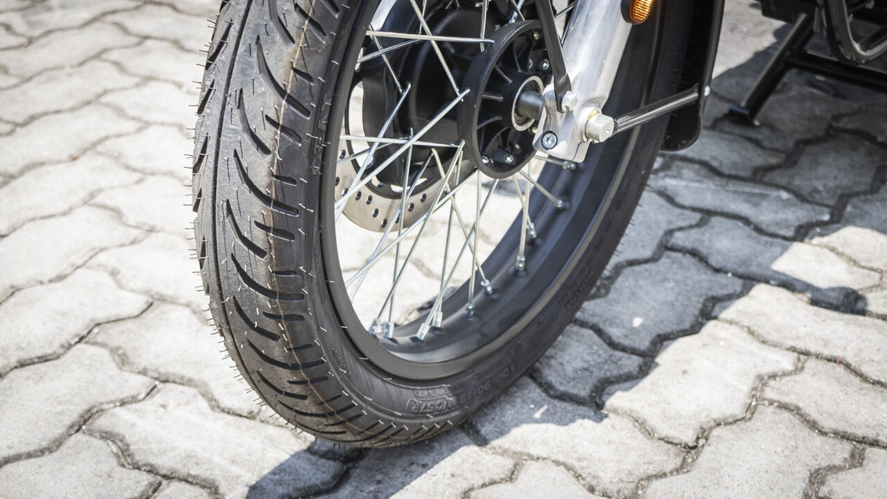 Royal Enfield Bullet 350 Price - Specifications, features, Images ...