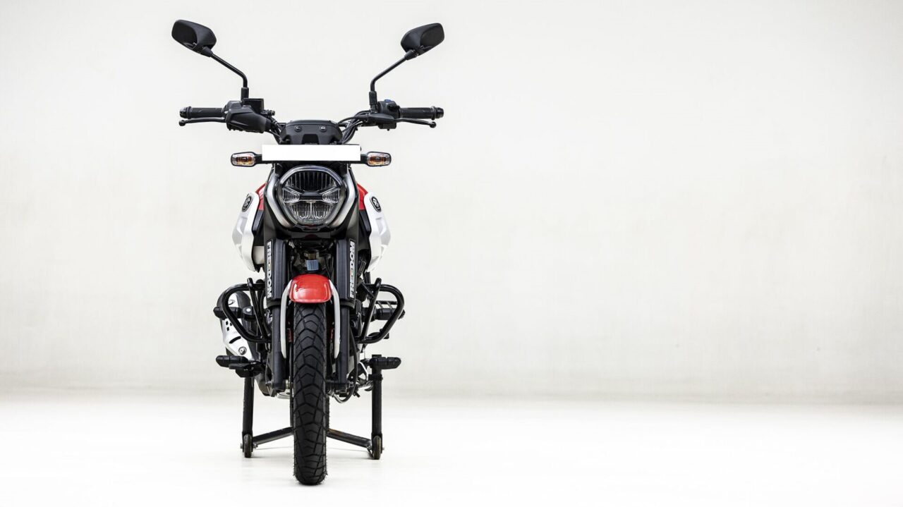 Bajaj Freedom Price – Specifications, Mileage - Bajaj CNG Bike - BikeKhoj