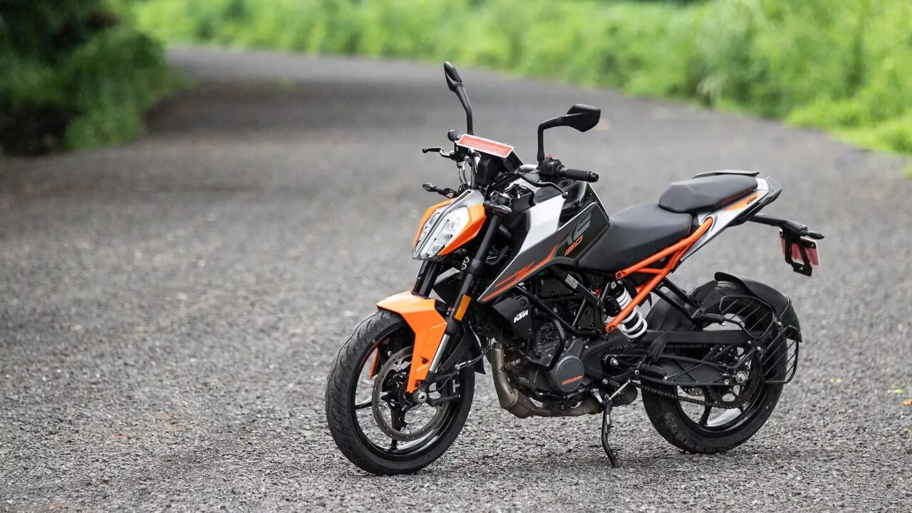 KTM 160 Duke Price - Specifications, Features, Mileage - BikeKhoj