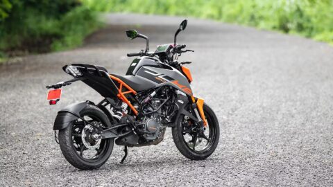 KTM 160 Duke Price - Specifications, Features, Mileage - BikeKhoj